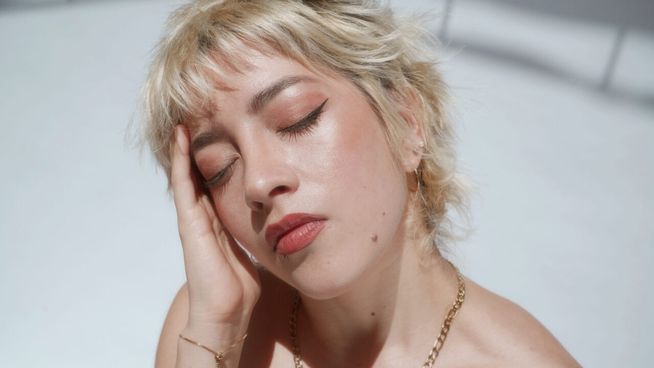 CANTANTE KLÚA LANZA SU NUEVO DISCO - Ciudad